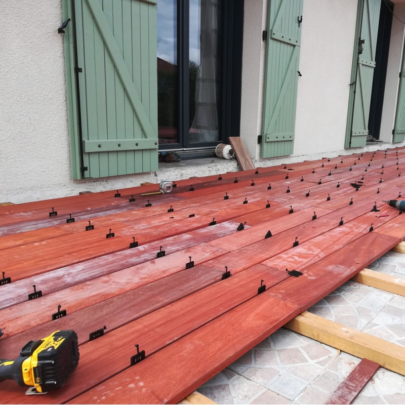 Lame de terrasse Padouk, bois exotique rainurée en bout - Evolution Bois